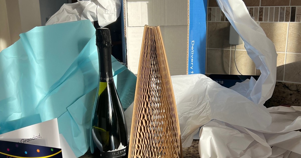 Overpackaging x 15 – Does plastic replacement justify this excess ...